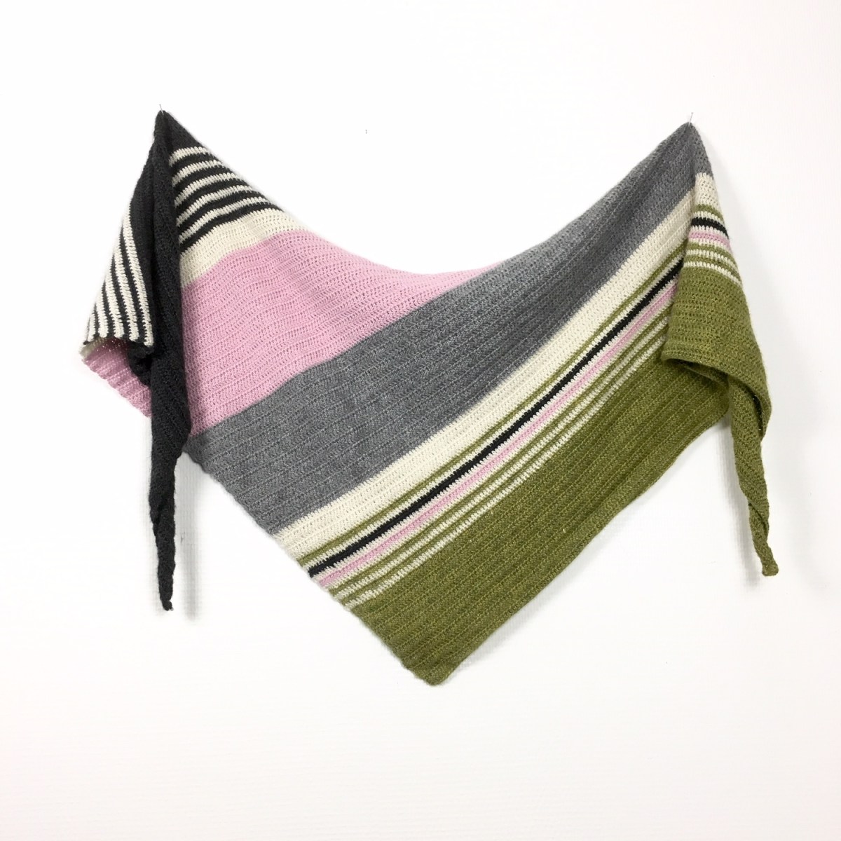 Slantways Shawl – IN THE YARN GARDEN